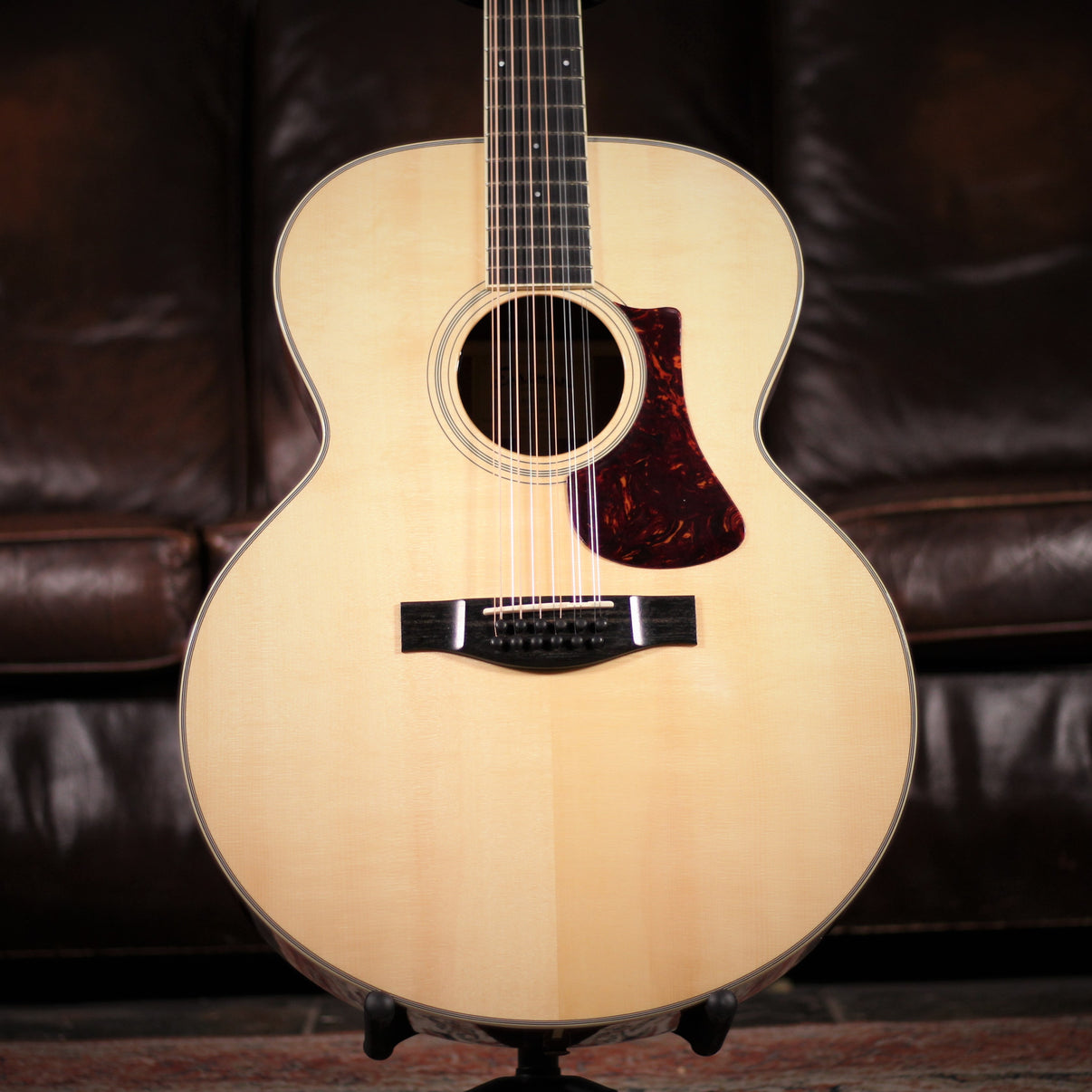 Eastman AC330E-12 12-String – Foulds Guitars