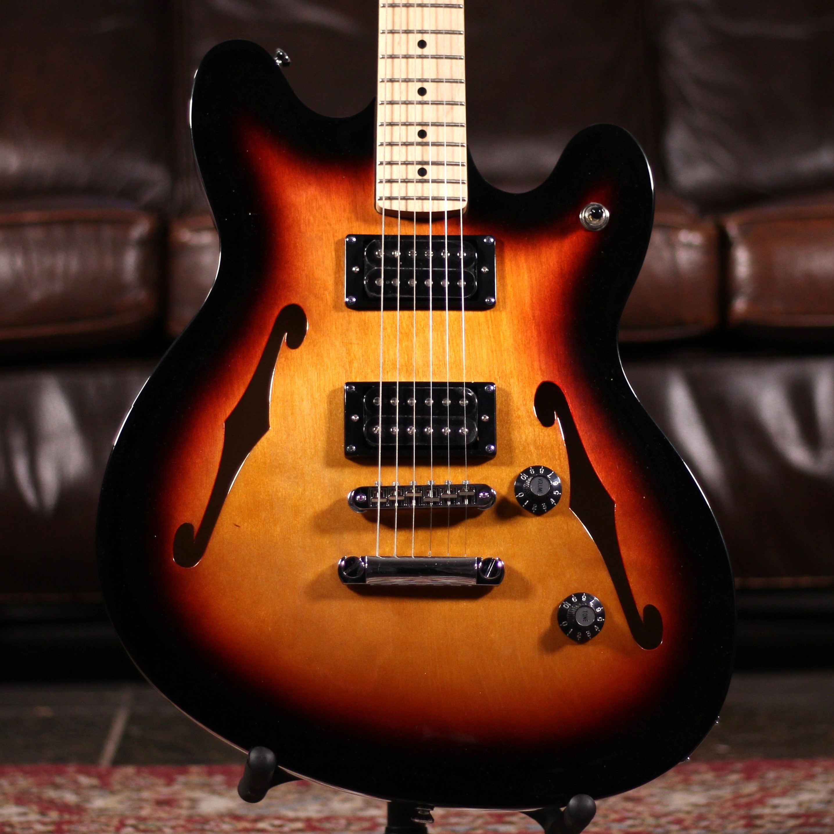 Squier Affinity Starcaster - 3 Tone Sunburst | Electric Guitars Derby ...