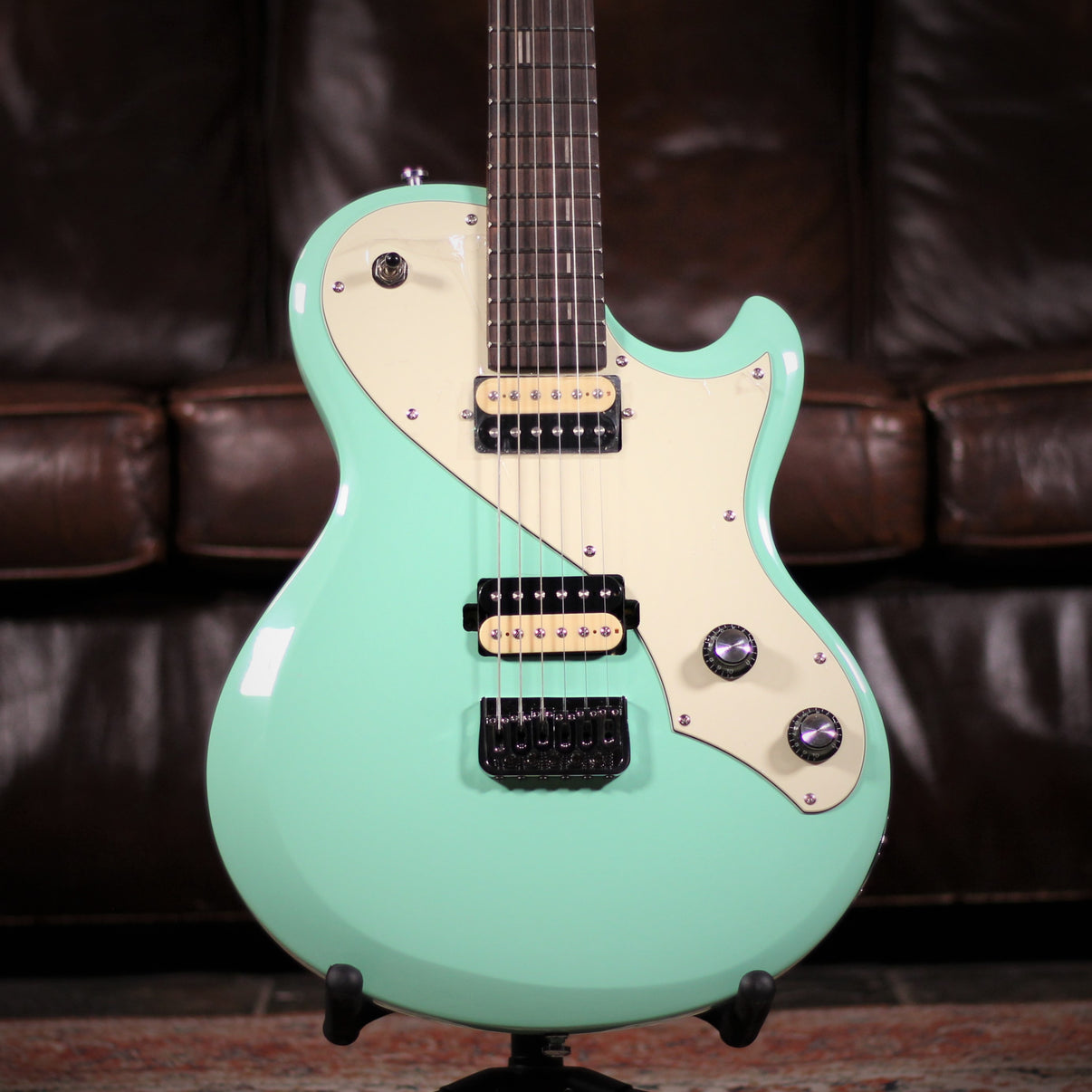 Shergold Provocateur - Mint Green – Foulds Guitars